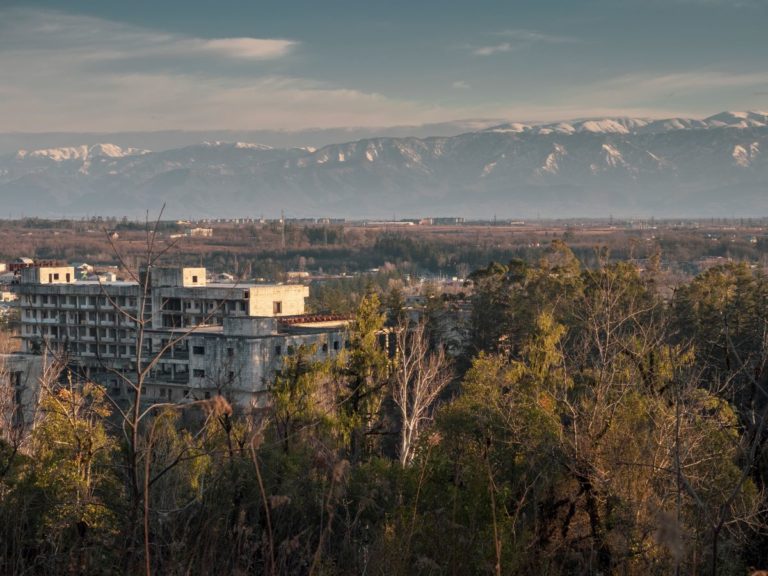 Tskaltubo. A Travelogue from an Old Soviet Spa Resort
